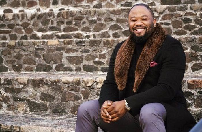 Un documentaire sur Moïse Mbiye est disponible sur la plateforme ...