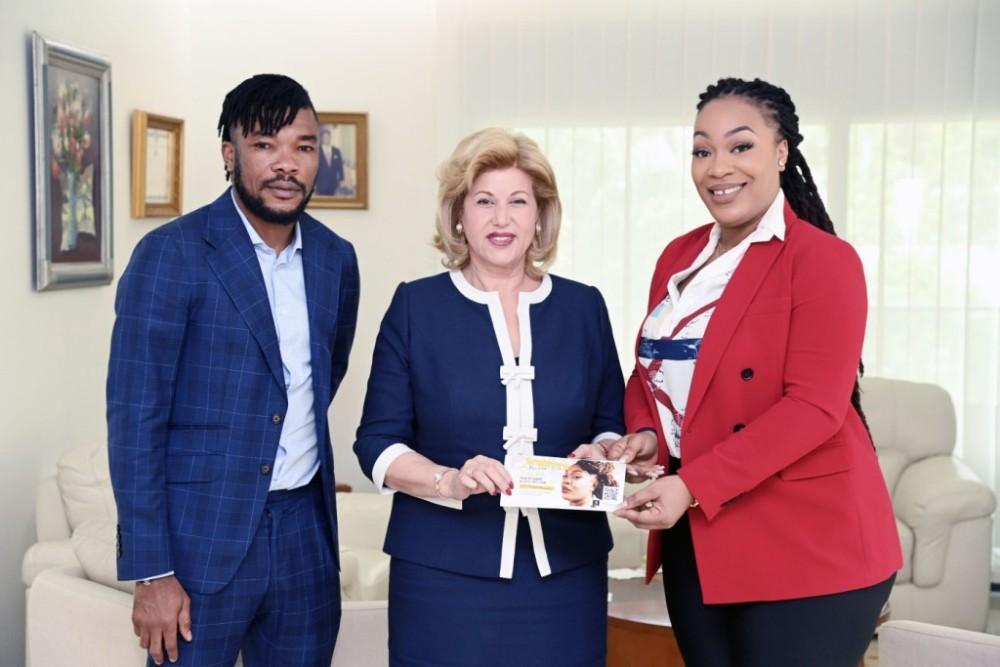 Josey s'affiche publiquement avec Serey Die - Mbote