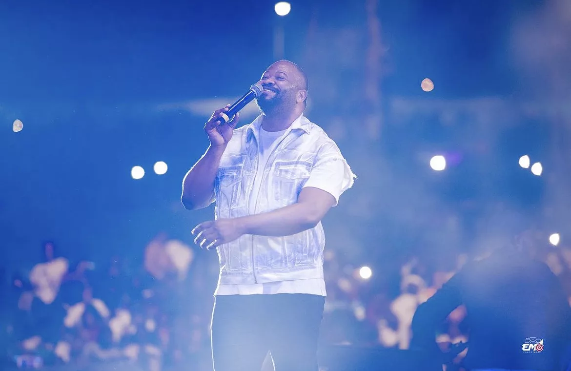 Moïse Mbiye lance la billetterie de son concert à l’Accor Arena prévu ...