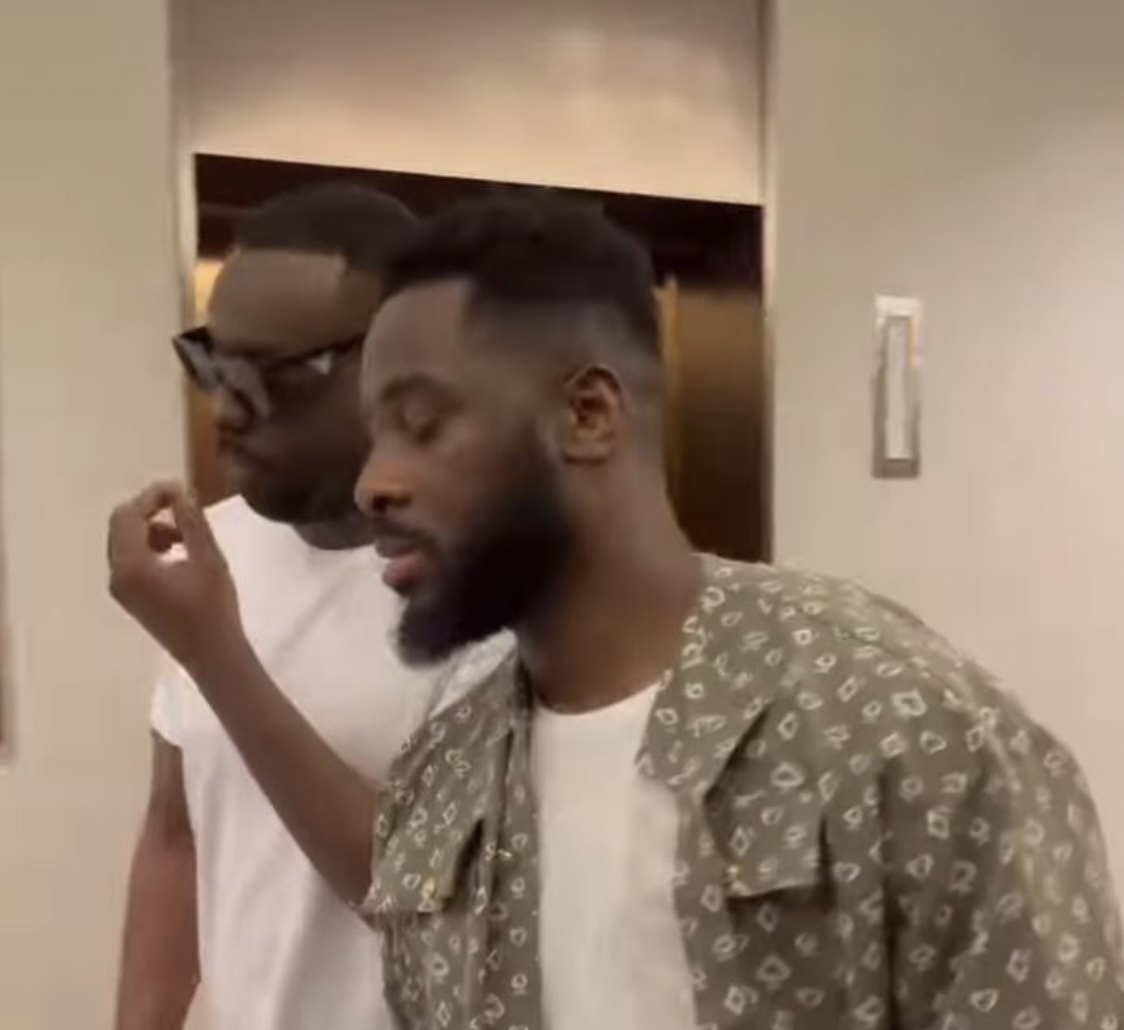 Charles Tabu s'affiche avec Gims et dément les rumeurs de tensions - Mbote