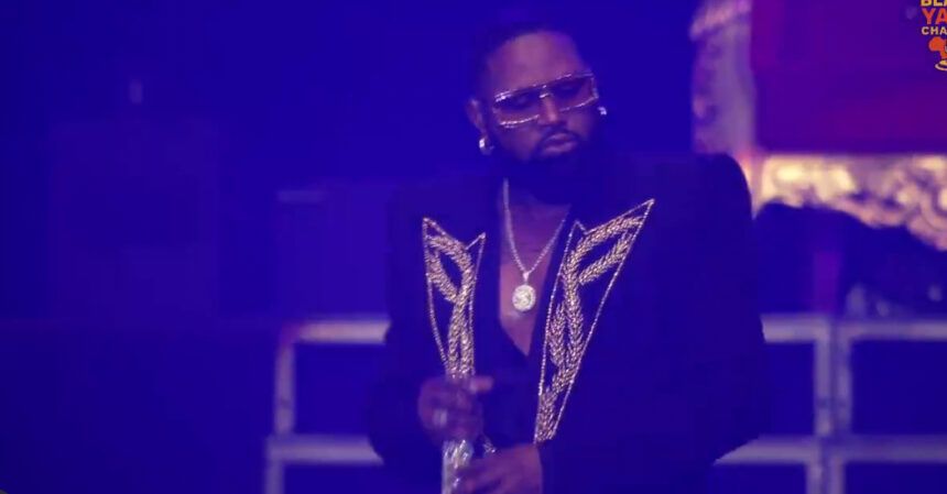 En direct, concert Ferre Gola ING Arena - Mbote