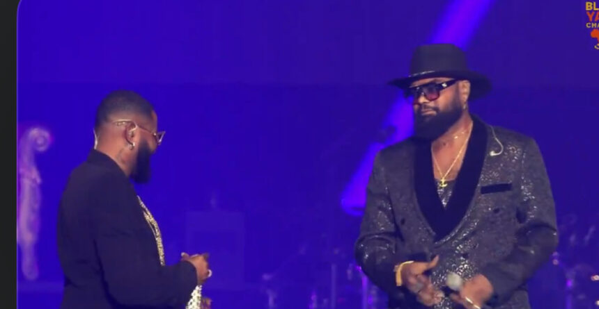 En direct, concert Ferre Gola ING Arena - Mbote